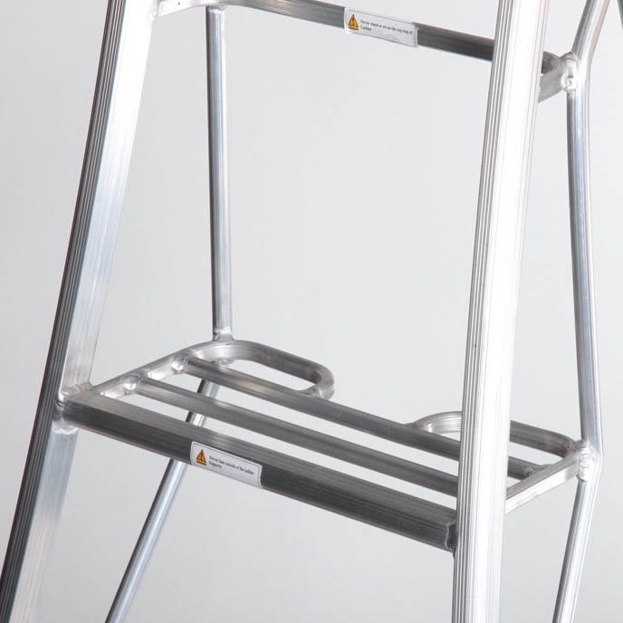 Henchman 3 Adjustable Tripod Leg Platform Ladders - Ladders4Sale