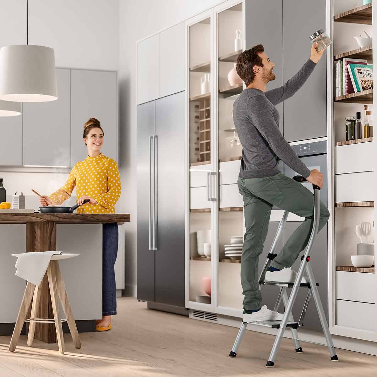 Hailo Topline Aluminium Comfort Step Ladder | Ladders4Sale