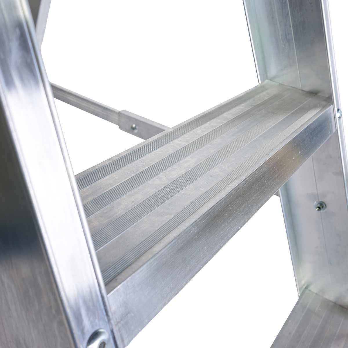 Lyte Class 1 Aluminium Builders Step Ladders - Buy Online