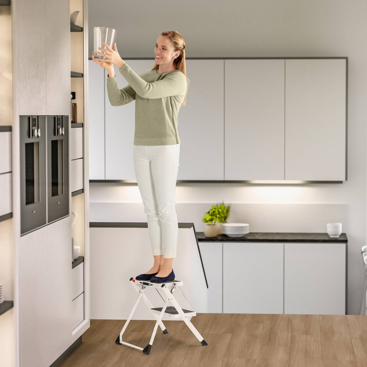 Hailo MK60 Standardline Step Stool - Ladders4Sale