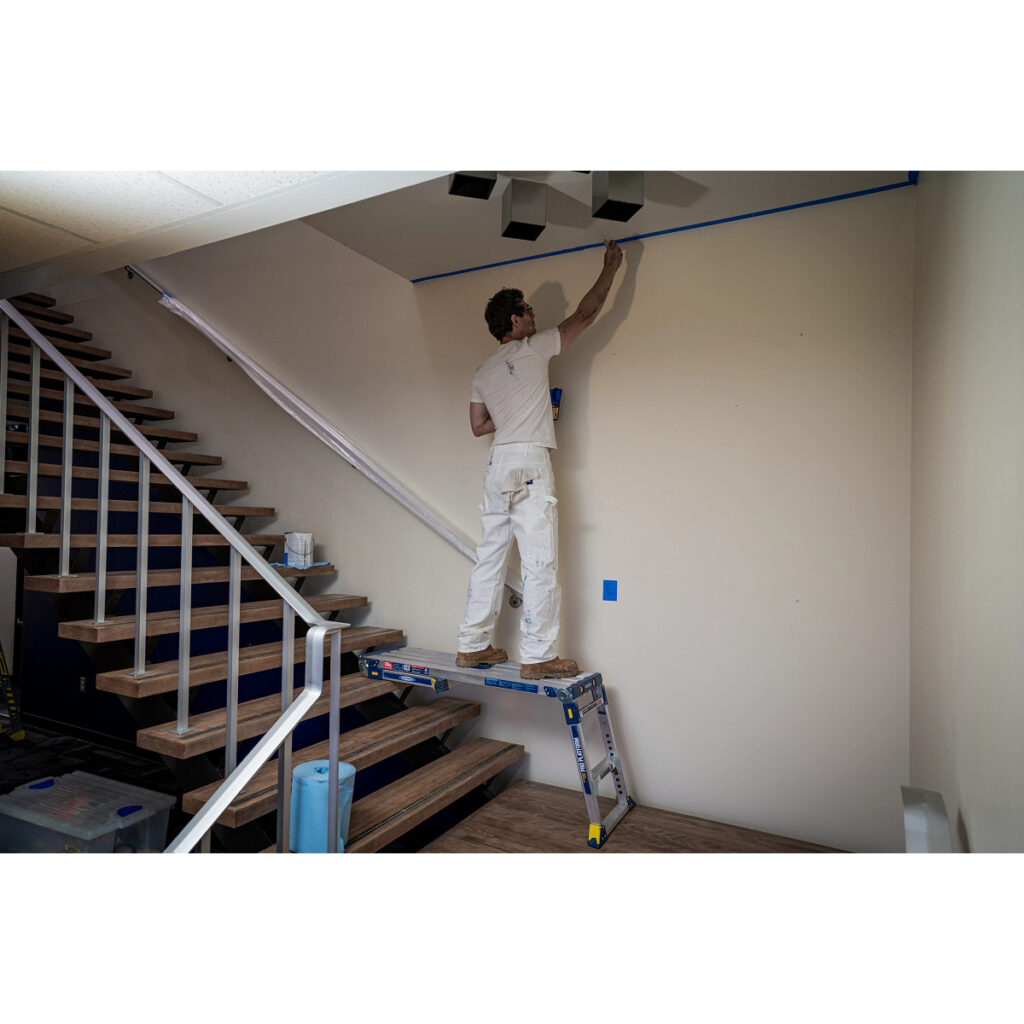 Werner Aluminium Adjustable Pro Work Platform | Ladders4Sale