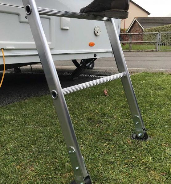 Caravan Cleaning Ladder | Ladders4sale