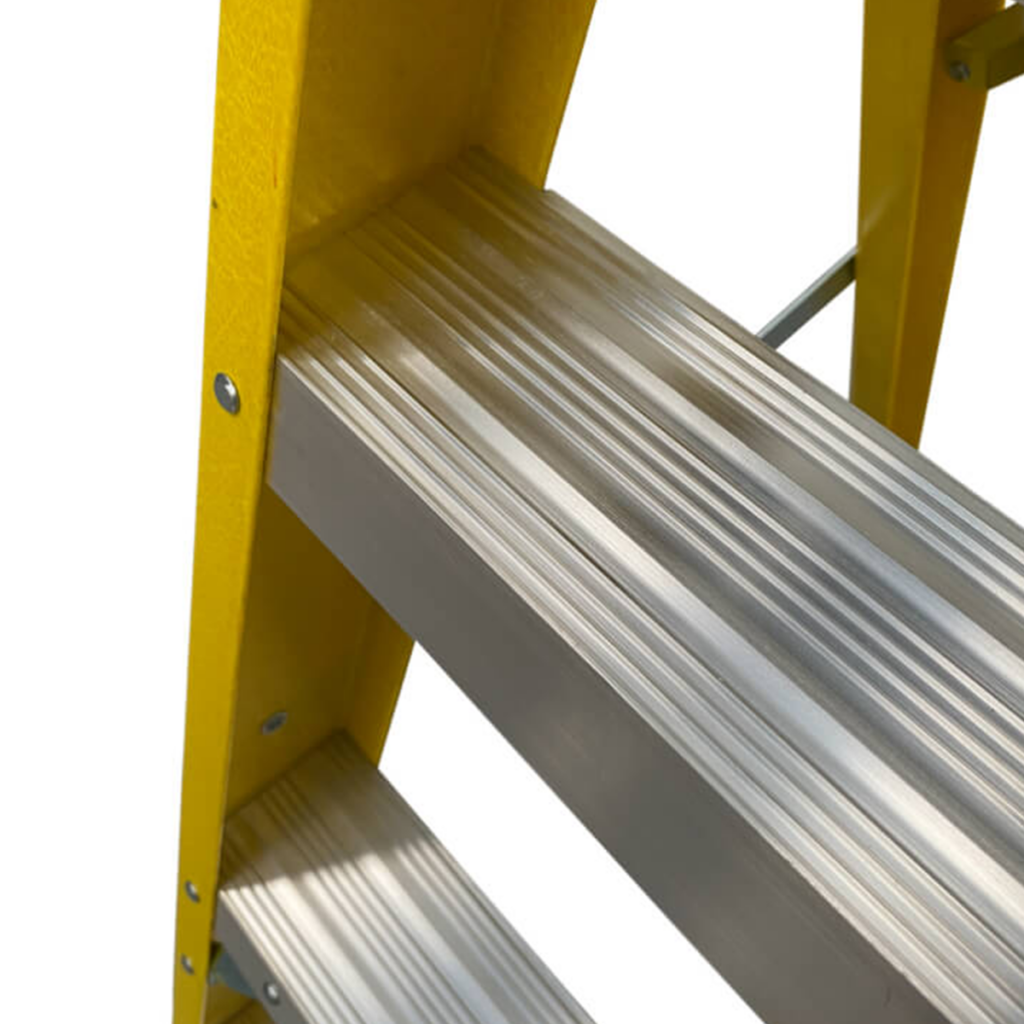 Murdoch Fibreglass Ladder GRP Swingback Steps