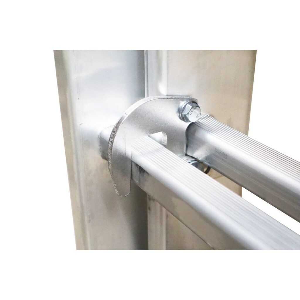 Werner Square Rung Trade Triple Extension Ladders - Ladders4Sale