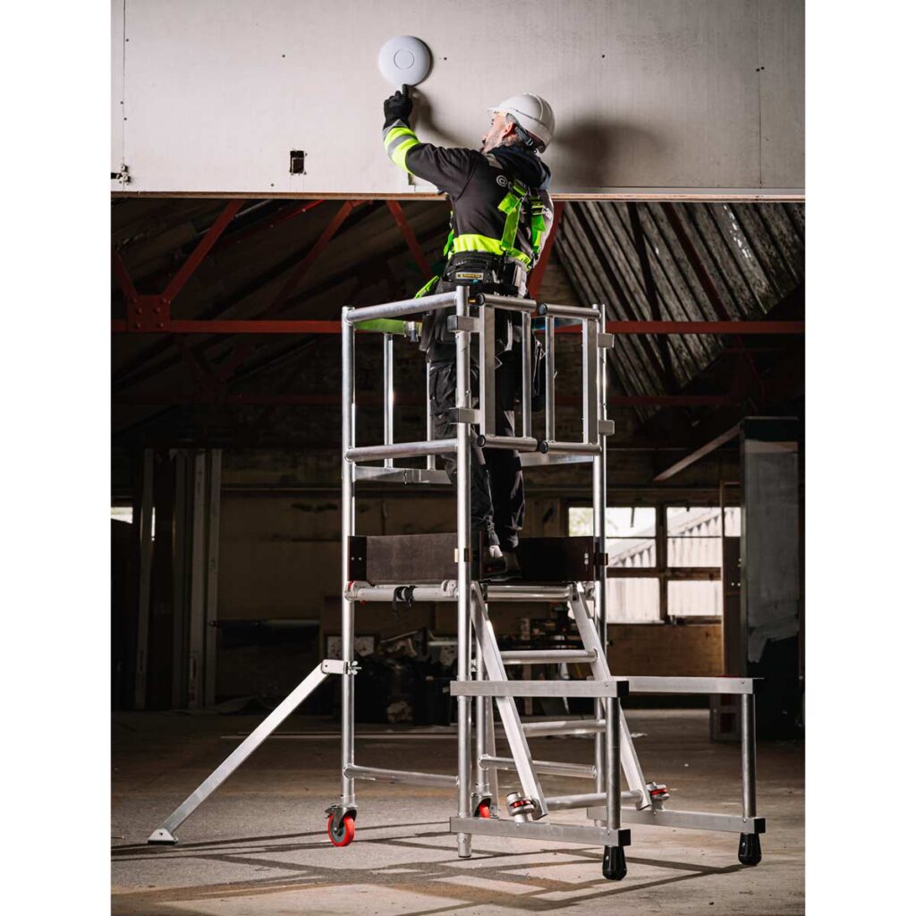 BoSS Pod 2 1000 Low Level Work Platform 0.95 Platform Height - Ladders4Sale