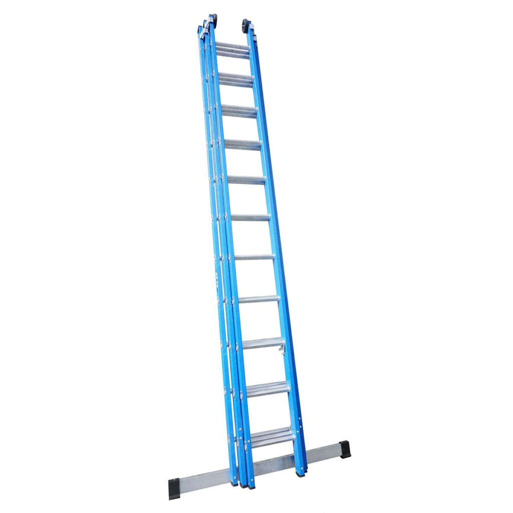 Lyte Fibreglass Triple Extension Ladder | Ladders4Sale