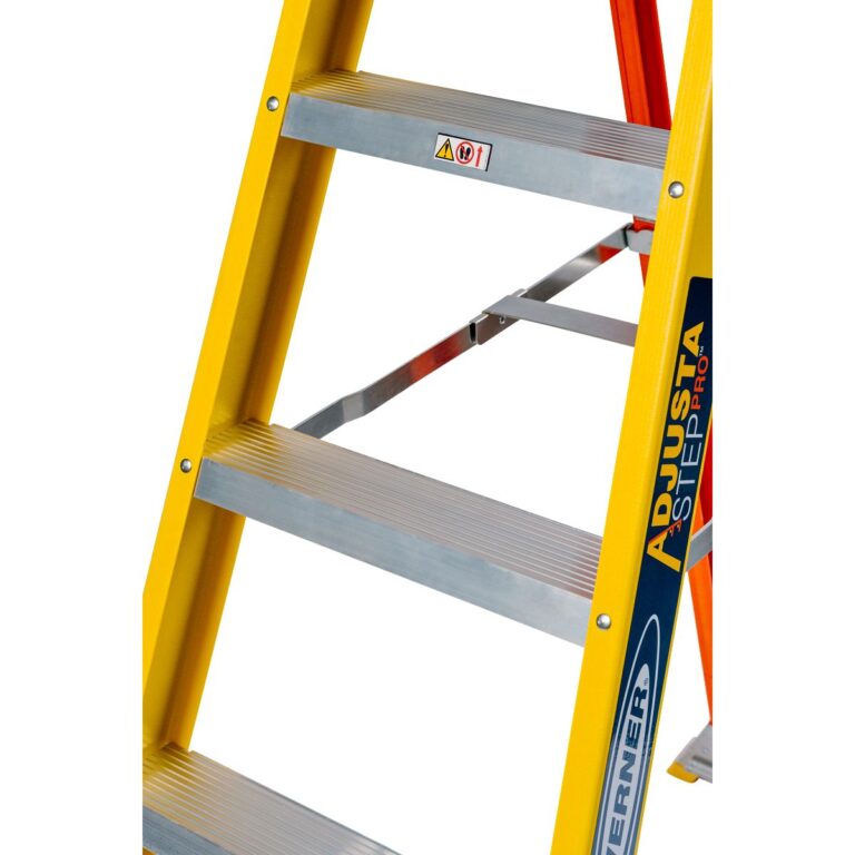 Werner AdjustaStep Pro Swingback Fibreglass Stepladders