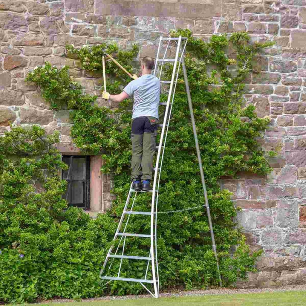 Hendon Standard Tripod Ladder | Ladders4sale