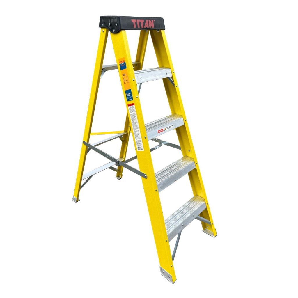 Titan Fibreglass Swingback Step Ladder