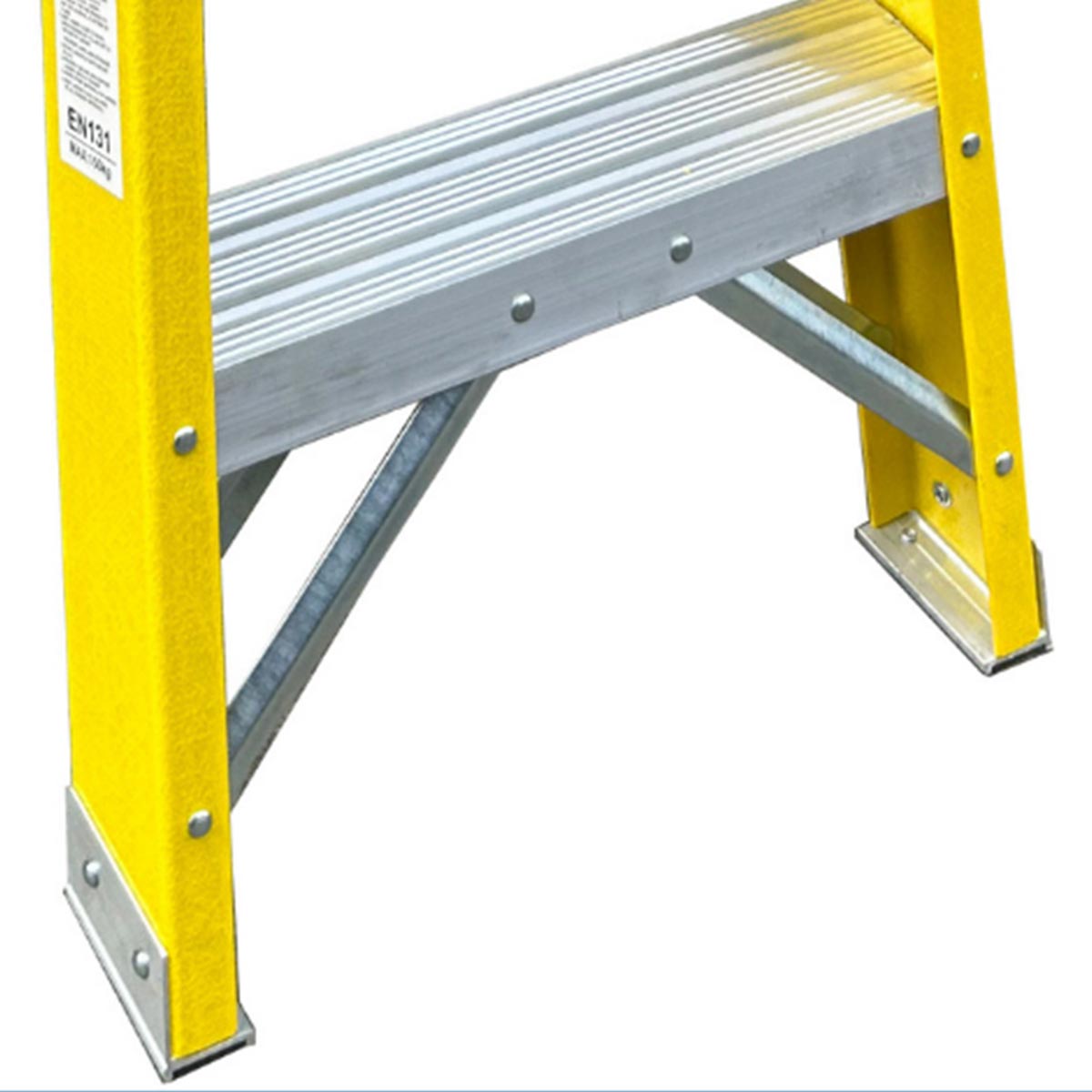 Titan Fibreglass Swingback Step Ladder